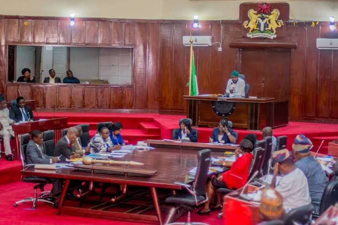 Oyo Assembly Confirms Ojo, Oyeleke as Commissioners - National Daily News